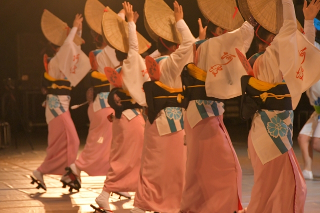 観光目的でも楽しい日本三大盆踊りを紹介!中には一緒に踊れるものも!